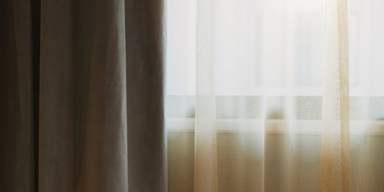 Complete Guide On All Types & Styles Of Curtains For Any Room!